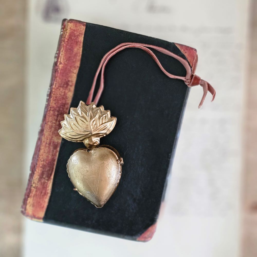 Sacred Heart Locket Boxes - Farmhouse Wares