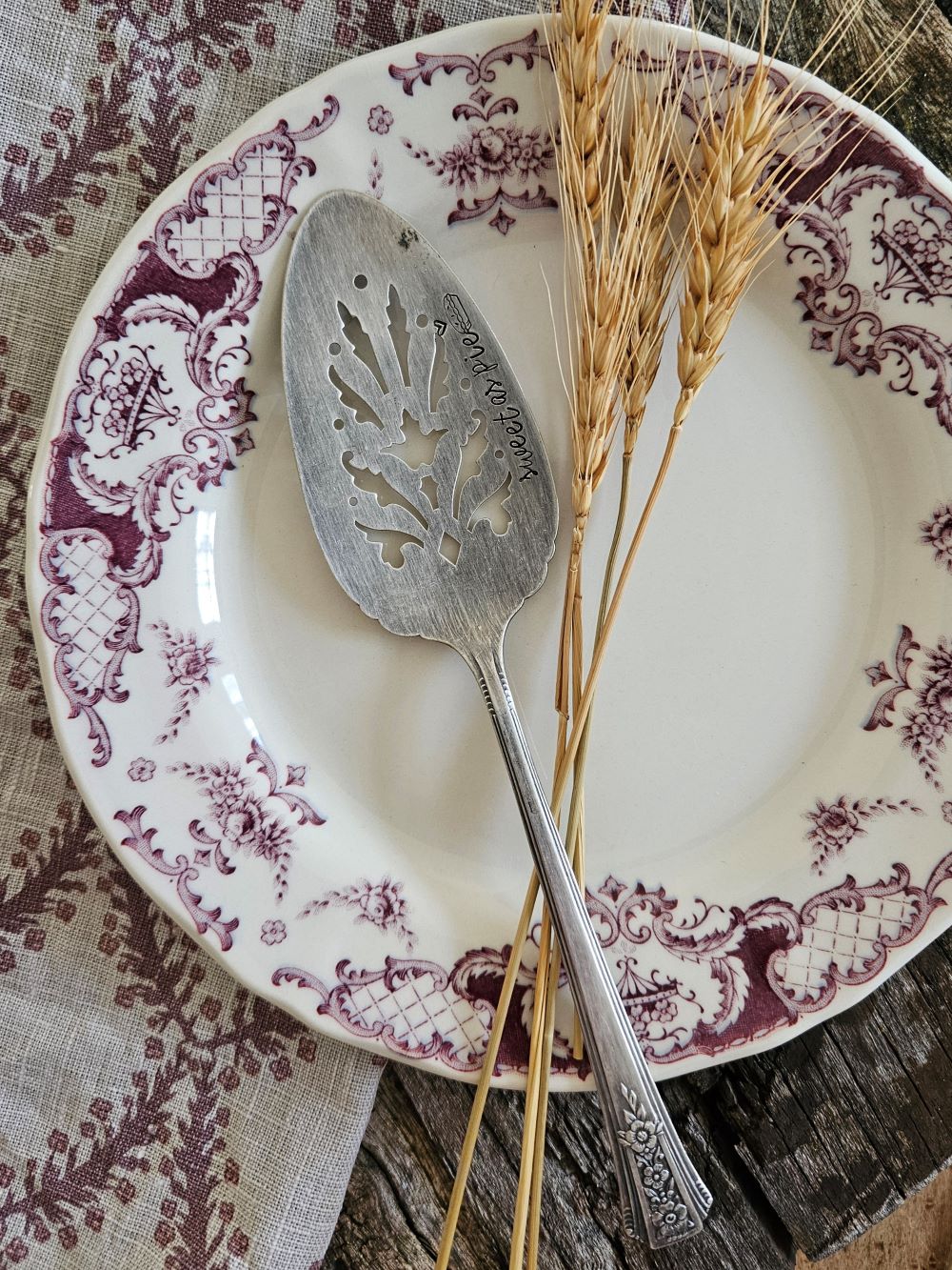 Sweet As Pie Vintage Pie Server - Farmhouse Wares