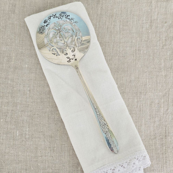 Vintage Tomato Server with Floral Design - Farmhouse Wares